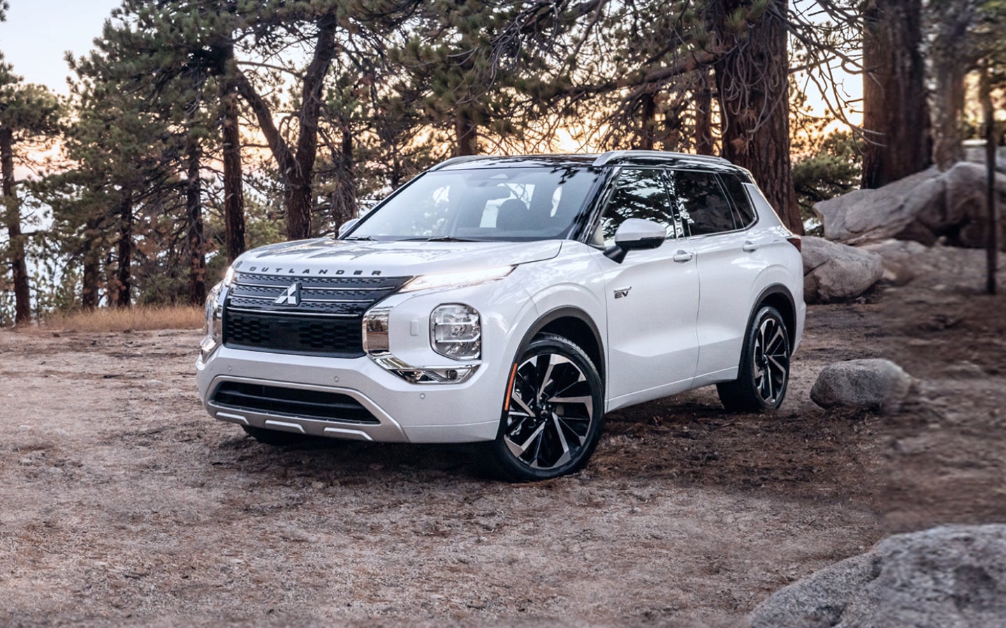 Mitsubishi outlander phev pure store